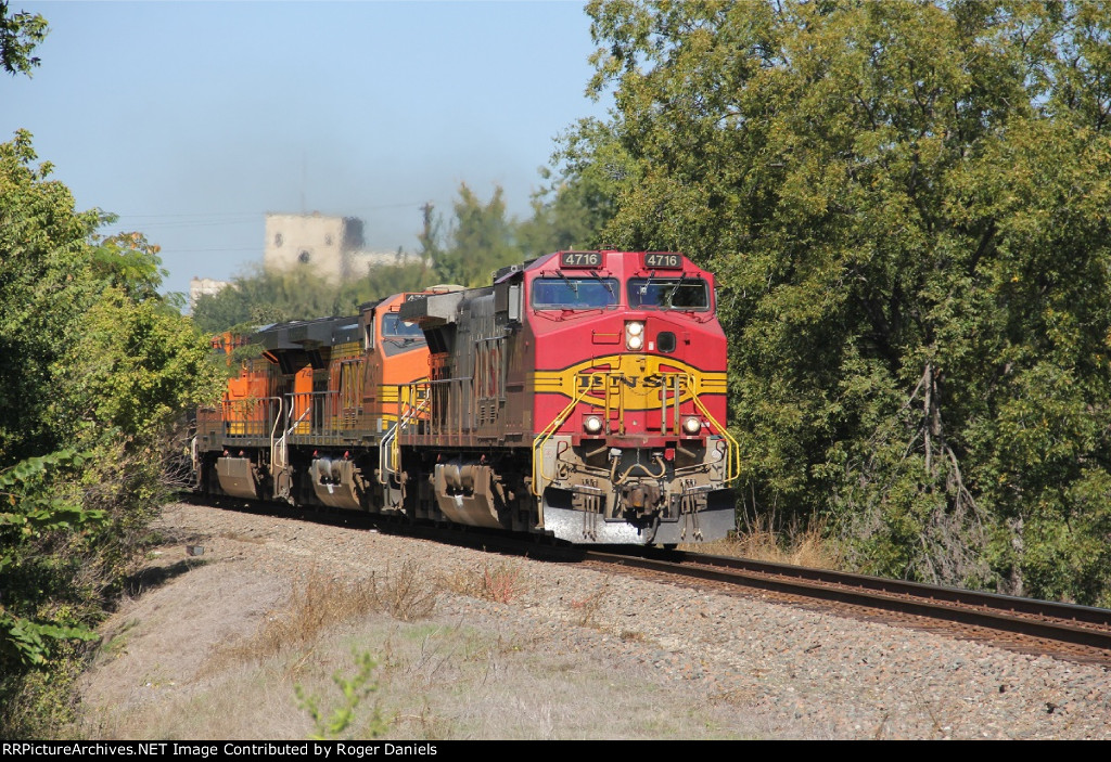 BNSF 4716